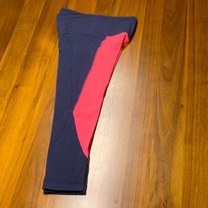 Athleta | Pants & Jumpsuits | Athleta Color Block Salutation Capri ...